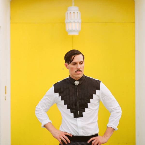 Black and Gold - Radio 1's Live Lounge 3 (2012) - Sam Sparro | Karnaval.com